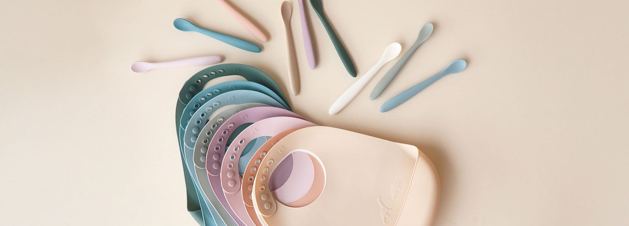 What makes a good bib and spoon set? | Baby Tableware | Pickle & Bear